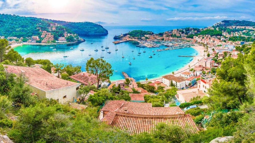 Benidorm Travel Packing List: Essential Items to Bring Along – Budget ...